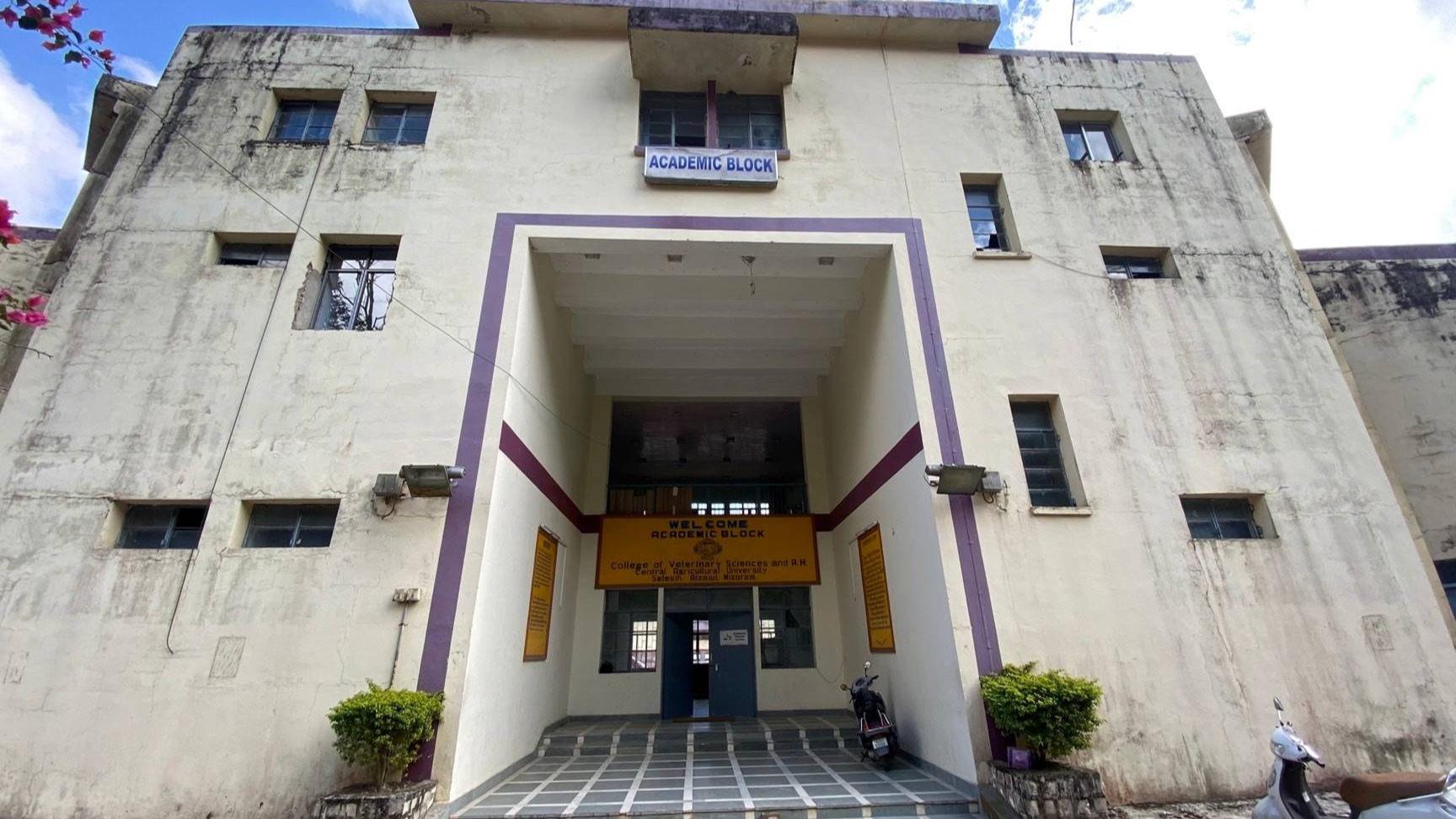 Veterinary Hospital & Veterinary College